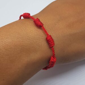 MYSTIC JEWELS By Dalia – Kabbalah Bracelet – 7 Knots of Red Thread – Unisex – Adjustable – Eye Protection – Good Luck – Good Luck (1 Piece)