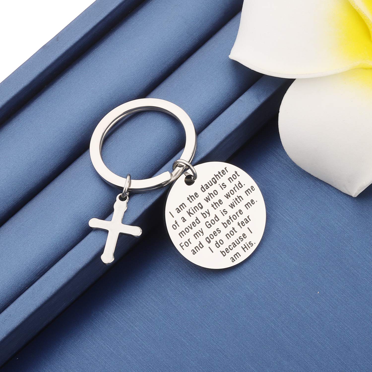 MYOSPARK I Am The Daughter Of A King Christian Keychain Religious Jewelry Inspirational Gift For Women Baptism Gift (Daughter Of A King Keychain)