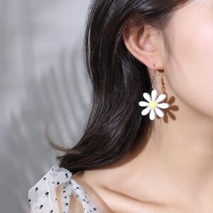 Daisy Earrings,Daisy Flower Earrings for Women,Acrylic Yellow Flower Daisy Dangle Earring Wild Lily Petals Hawaii Plant Earrings