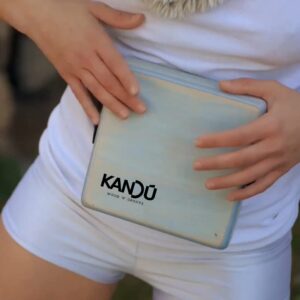 The Kandu Mashbox - is the first-ever wearable drum shaker,small Cajon designed to meet the needs of every percussionist-natural (Light Blue)