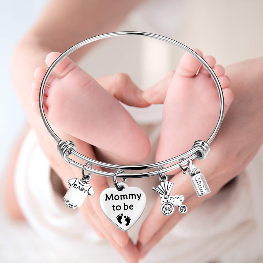 CHOORO Mommy to Be Bracelet Expectant Mother Bracelet New Mom Gift Pregnancy Announcement Gift for Mother-to-be (Heart Mommy to be bb)