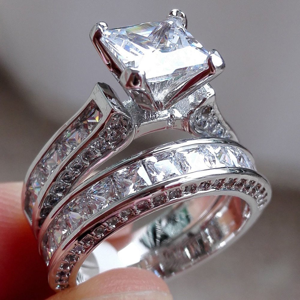 Luxury and Shining 2-in-1 Womens Vintage White Diamond Silver Engagement Wedding Band Ring Set