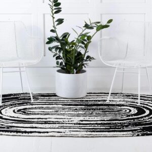 Unique Loom Braided Chindi Collection Casual Modern Black Oval Rug (3' 3 x 5' 0)