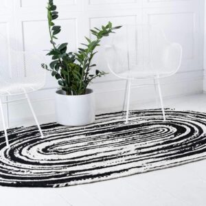 Unique Loom Braided Chindi Collection Casual Modern Black Oval Rug (3' 3 x 5' 0)