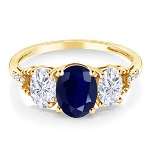 Gem Stone King 2.84 Cttw 10K Yellow Gold Blue Sapphire White Moissanite and Diamond 3-Stone Engagement Ring | Gemstone Birthstone | 3 Stone Wedding Anniversary Promise Ring For Women (Size 7)