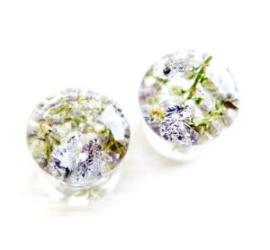 eterniada ear gauges and plugs silver flakes and tamarisk flower plug and tunnel 0g plugs 28mm plugs floral gauges resin plug bridal plugs 6g 4g 2g dried herbs (22mm / 7/8" / pair)