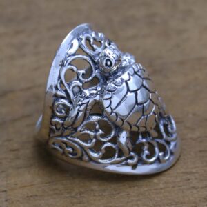 NOVICA Artisan handmade sterling silver cocktail ring sea turtle from bali no stone indonesia animal themed frog turtleturtlesea life [Ring front 1.3 in L x 0.9 in W x 0.3 in H Band width 3 mm W] '