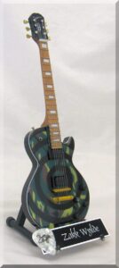 izzi zakk wylde miniature guitar camo with guitar pick