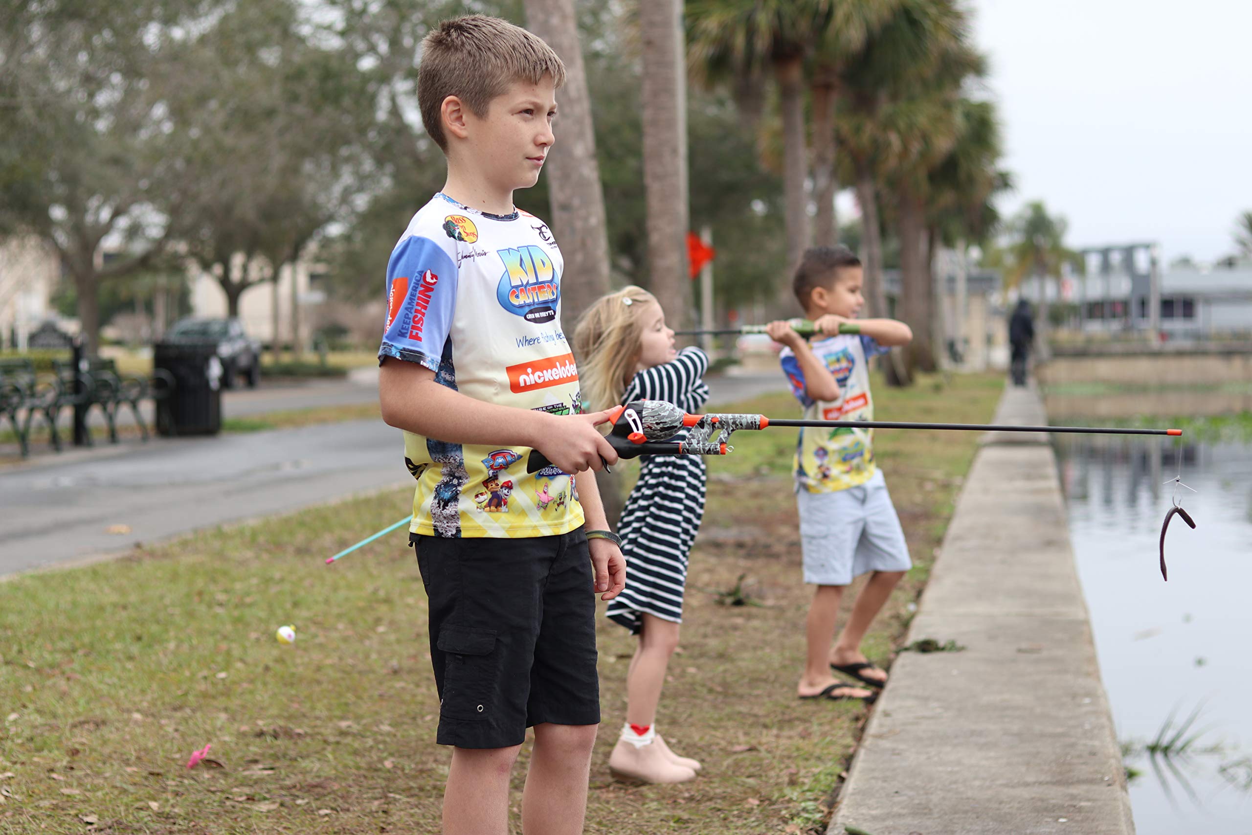 Kid Casters Black/Orange Camo No Tangle Fishing Combo with Bobber, Practice Casting Plug