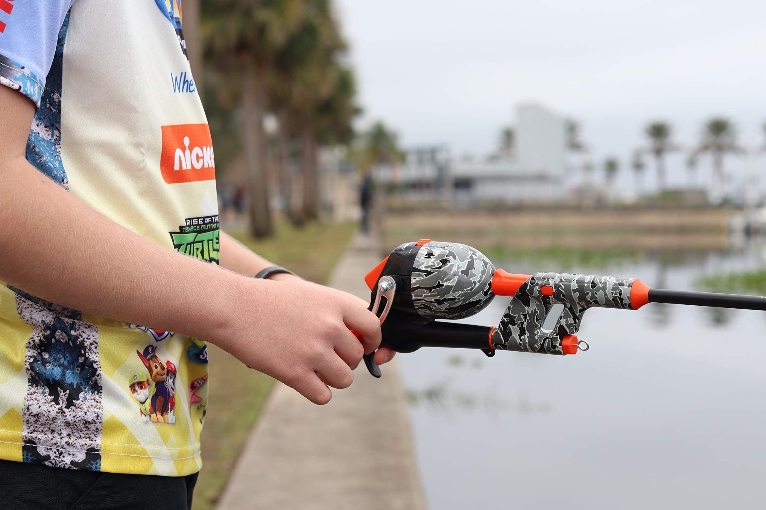 Kid Casters Black/Orange Camo No Tangle Fishing Combo with Bobber, Practice Casting Plug