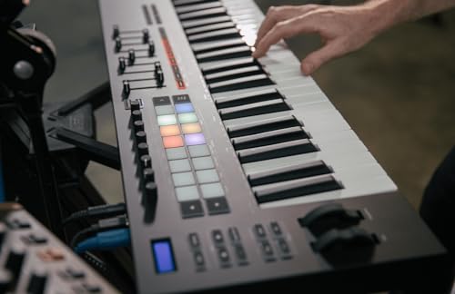 Novation Launchkey 49 [MK3] MIDI Keyboard Controller - Seamless Ableton Live Integration. Chord Mode, Scale Mode, and Arpeggiator — All the software you need for Music Production.