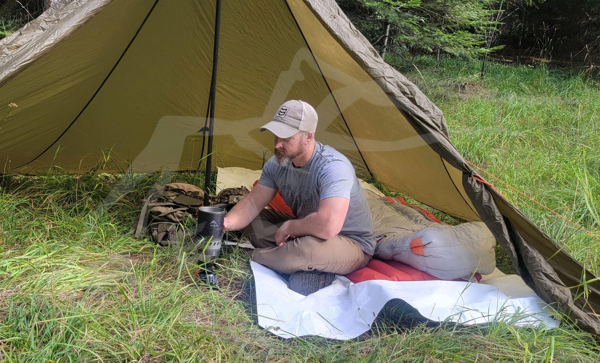 RELK Ultralight Tyvek Ground Cloth - Tyvek Tarp - Tent Footprint with Grommeted Corners - Backpacking or Camping - 4.5 Ft x 8 Ft