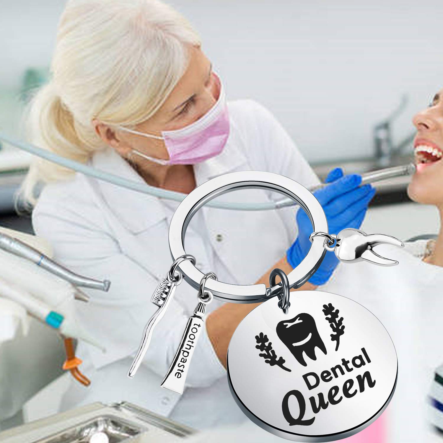 WSNANG Dentist Gifts Dental Queen Keychain Dental Assistant Graduation Gift Dental Hygienist Jewelry for Women (Dental Queen Keychain)