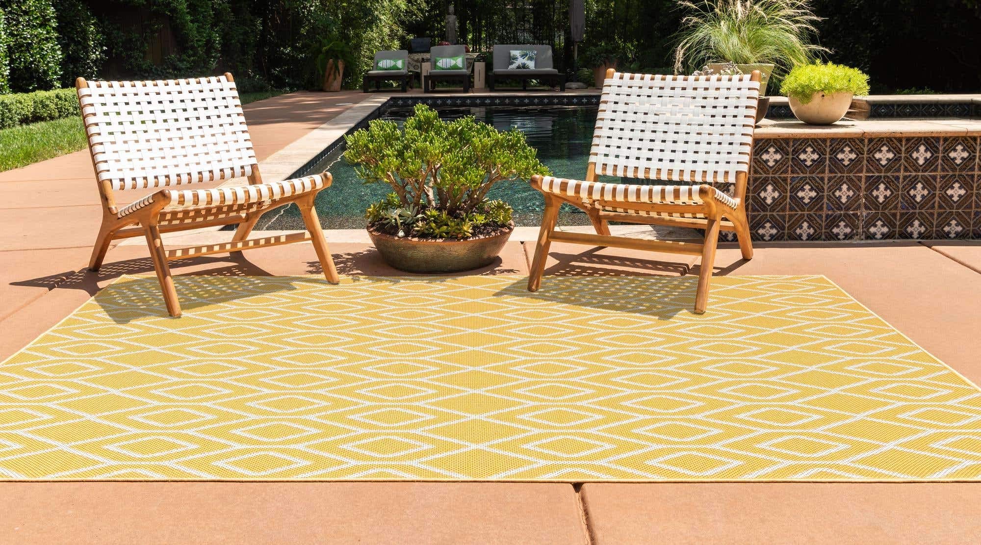 Jill Zarin Outdoor Collection Area Rug - Turks and Caicos (5' 3" x 8' Rectangle Yellow Ivory/Ivory)