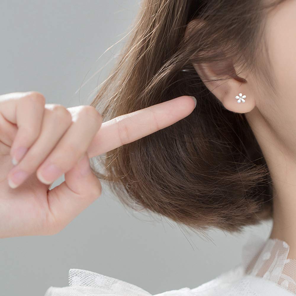 Minimalist 18G Daisy Flower Stud Earrings S925 Sterling Silver Dainty Tiny Small Cartilage Tragus Earring Ear Piercing Studs Helix Barbell Hypoallergenic for Women