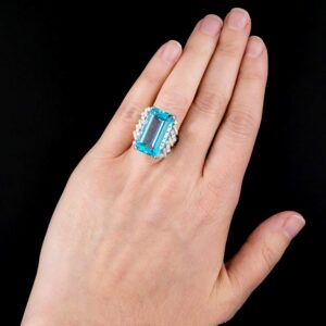 Uloveido Fashion Emerald Cut Birthstone Ring Simulated Aquamarine Antique Women's Ring Engagement Wedding Jewelry (Size 8)