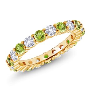 gem stone king 1.20 ct round green peridot and white created sapphire 18k yellow gold plated silver eternity band ring (size 5)