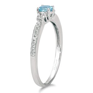 LE VIAN 14k White Gold Round Aquamarine and 1/6 Cttw Diamond Three Stone Ring (H-I Color, VS2-SI1 Clarity) Size 7-1/4