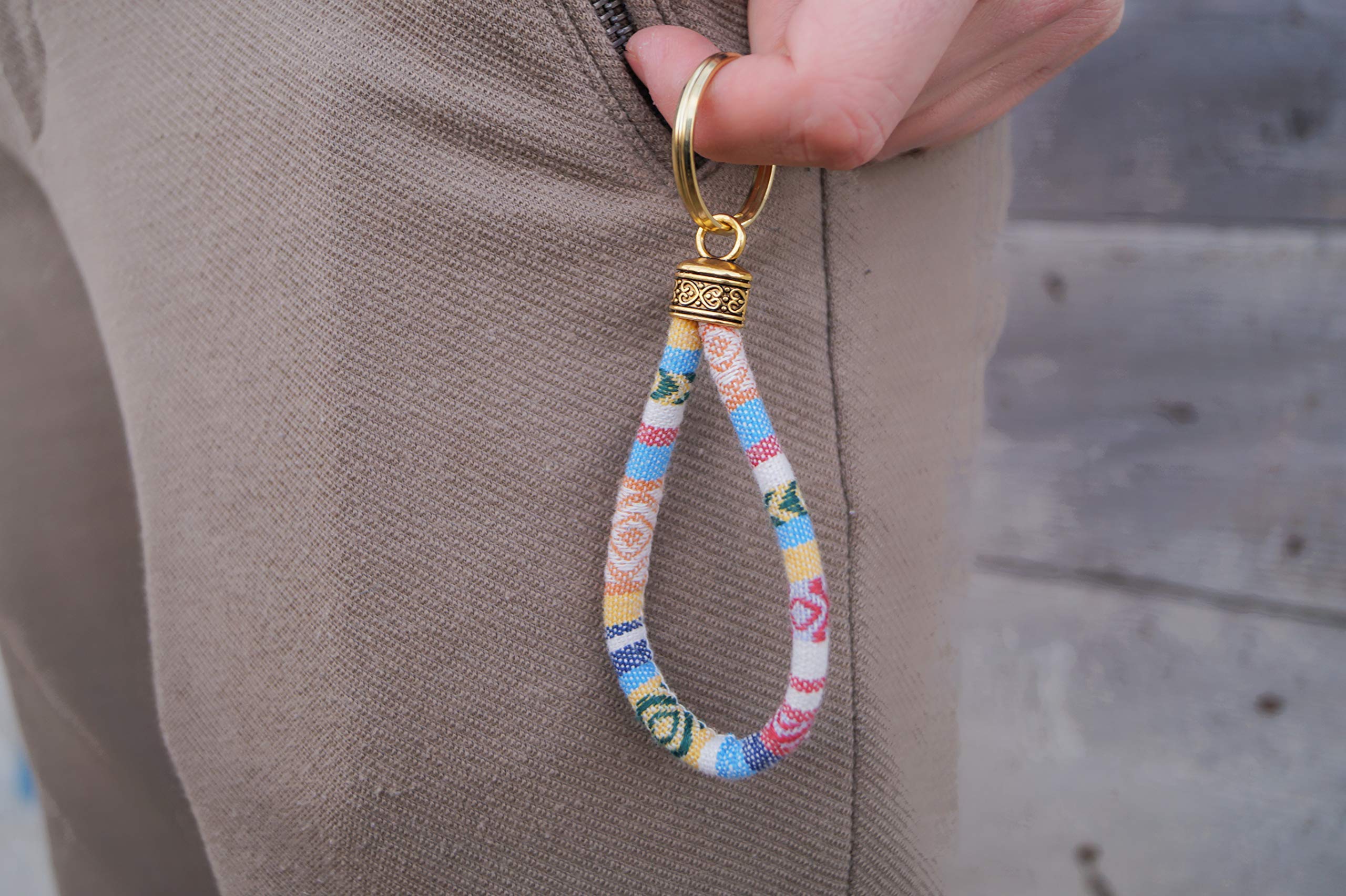 Boho Surfer Key-Chain with golden Key-Ring - Women & Men - Summer Festival Accessories - Cute Handmade Hippie Key Chain (Yellow)