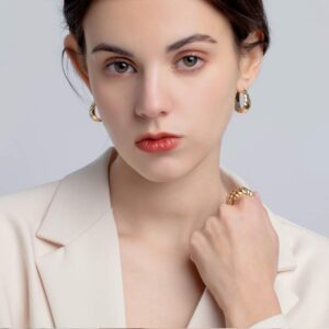 LILIE&WHITE Hammered Gold Chunky Hoop Earrings For Women Teardrop Shape Gold Thick Hoops Earrings Cute Hoop Earrings