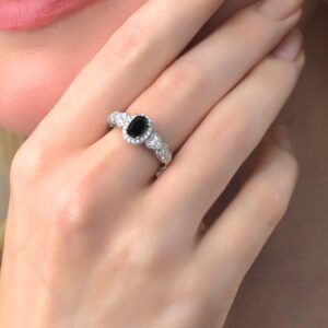 Gem Stone King 925 Sterling Silver Black Onyx Engagement Ring For Women (1.13 Cttw, Oval 7X5MM, Gemstone Birthstone, Available in size 5, 6, 7, 8, 9)