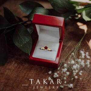 Takar 10K Garnet Gold Ring For Women, 7mm Solitaire Heart-Shaped Garnet Ring, Red Gemstone Statement Ring, January Birthstone Rings, Birthday Gold Jewelry In Rose White and Yellow Gold