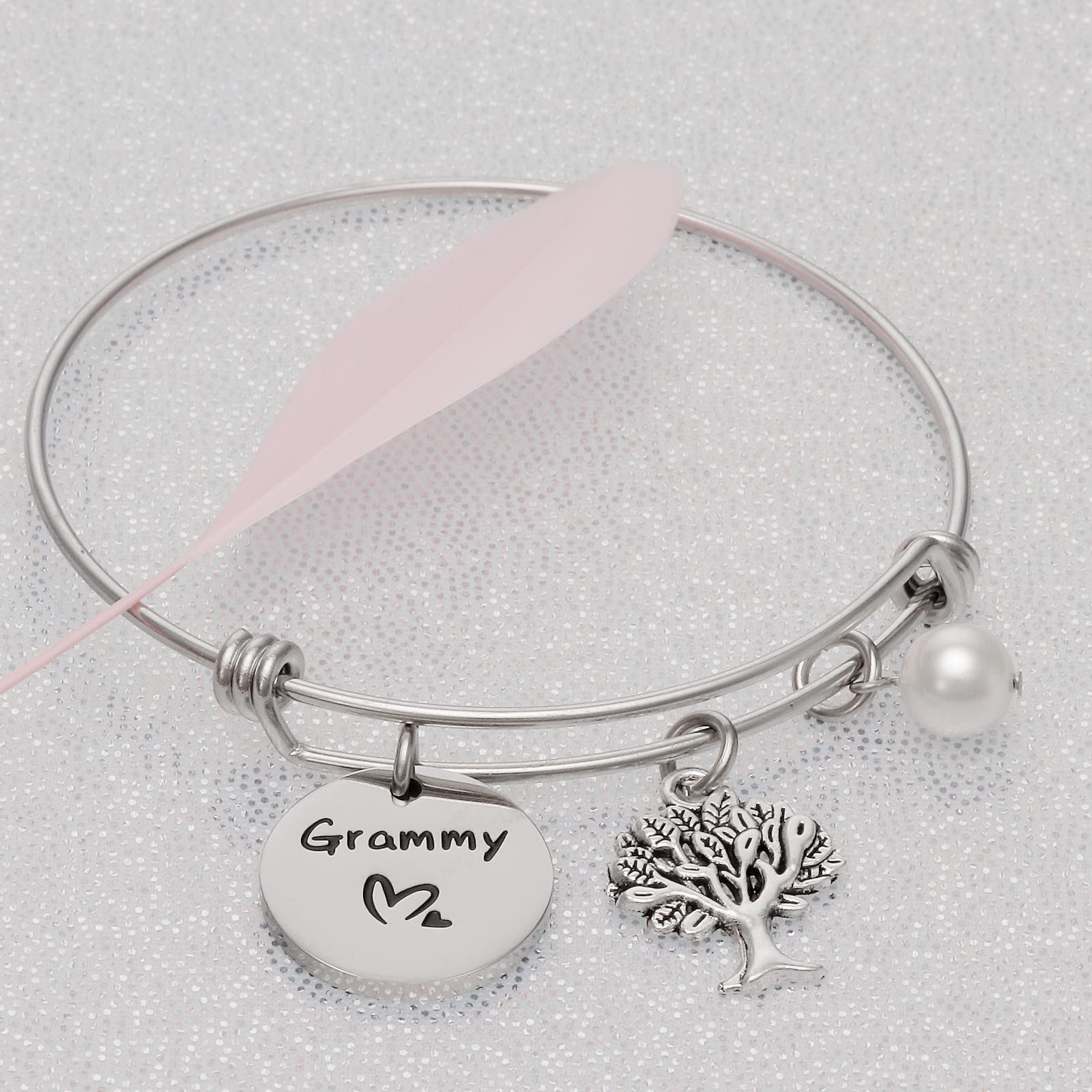 Kivosliviz Grammys Gifts for Grandma Bracelet for Grandmothers Women Best Grammy Gifts for Grammie Grandmother Bangle Bracelet