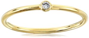 amazon essentials 1k yellow gold cubic zirconia stackable ring, size 8 (previously amazon collection)