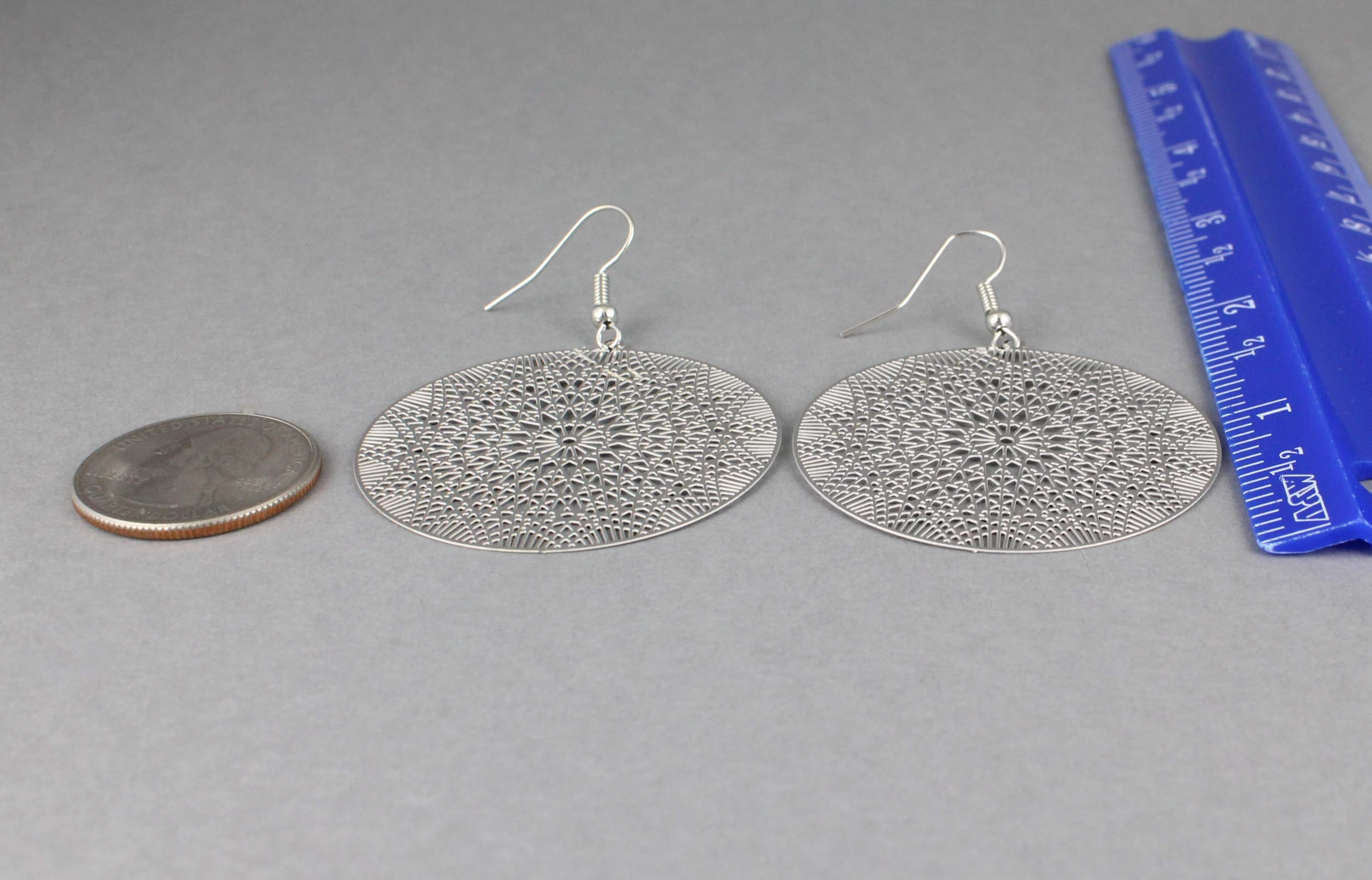 Silver filigree round disc earrings medallion 1 5/8 inches wide very lightweight circle cut out lace pattern