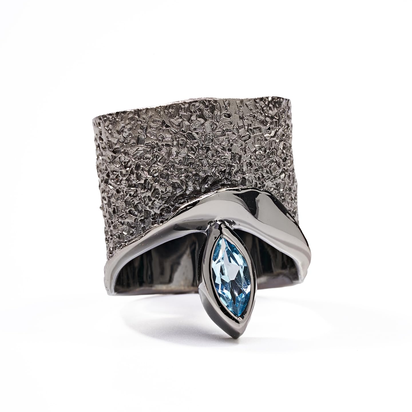 german kabirski 0.60 Carat Blue Topaz Handmade Barrel Ring in 925 Sterling Silver with Gold and Black Rhodium Plating Size 6