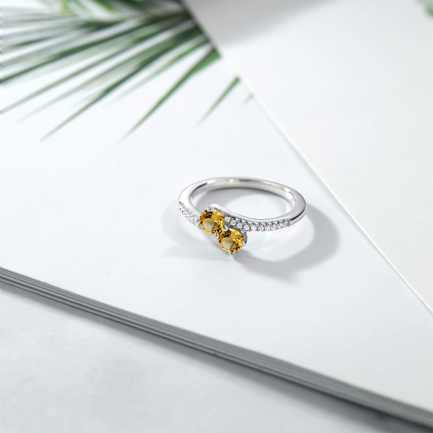 Gem Stone King 925 Sterling Silver Yellow Citrine Bypass Ring For Women (0.75 Cttw, Gemstone November Birthstone, Round 4MM, Available In Size 5, 6, 7, 8, 9)