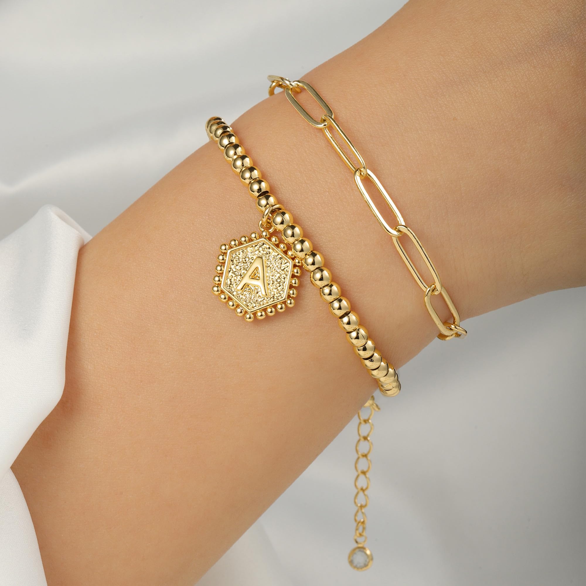 IEFWELL Gold Bracelets for Teen Girls - Gold Initial Bracelets for Women Gold Bracelets for Women Girls Initial Bracelets for Girls Gifts Letter M Bracelets for Women Bracelets, Pulseras Para Mujer