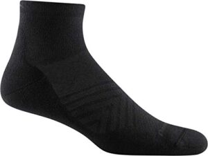 darn tough (1055) run coolmax 1/4 ultra-lightweight with cushion men's sock - (black, large)