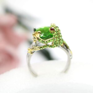 HSQYJ Green Crystal Frog Cocktail Ring Cubic Zirconia Pearl Cute Animal Stacking Rings Jewelry Rhinestone Statement Rings for Women