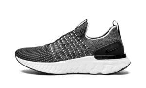 nike womens wmns react phantom run fk 2 cj0280 002 oreo - size 10w black/white