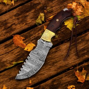 Dessi Tracker Knife: Hand-Forged Damascus Steel Blade - Perfect for Hunting, Camping, Tactical & Survival Use - With Horizontal Carry-Back Leather Sheath for Men SM71