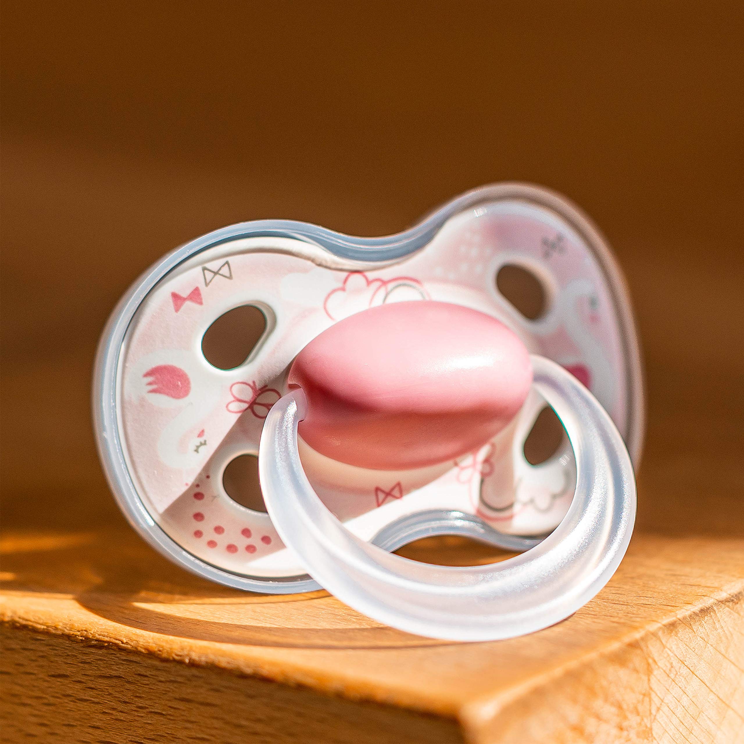 Medela Baby Pacifier | 0-6 Months | BPA-Free | Lightweight & Orthodontic | 2-Pack | Pink and Pink with Swan and Butterfly Design