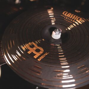 Meinl Cymbals Classics Custom Heavy Dark 18" China Cymbal for Drum Set — Made in Germany — B12 Bronze, 2-Year Warranty (CC18HDACH)