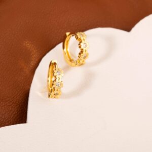 S.Leaf Tiny 14K Gold Hoop Earrings for Women Sterling Silver Hoop Earrings Huggie Mini Hoop Earrings (Hoop-Daisy-Gold)