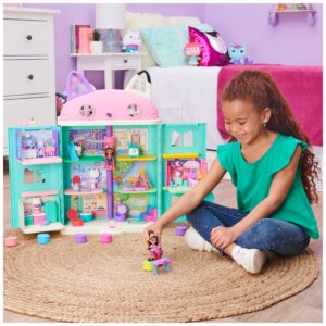 Gabby's Dollhouse, Kitty Karaoke Set with 2 Toy Figures, 2 Accessories, Delivery and Furniture Piece, Kids Toys for Ages 3 and up