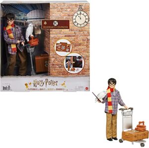 mattel harry potter collectible platform 9 3/4 doll (10-inch), posable, wearing travel fashion, with hedwig, luggage & accessories, gift for collectors and kids 6 years old and up