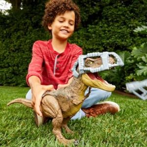 Mattel Jurassic World Camp Cretaceous Stomp 'n Escape Tyrannosaurus T Rex Action Figure Toy with Stomping Motion