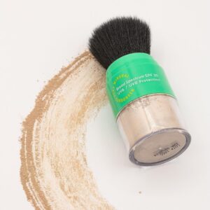 Larkly SPF 30 Mineral Powder Face Sunscreen with Zinc Oxide | Vegan and Reef Friendly