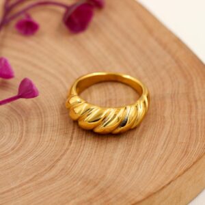 Uloveido 18K Gold Plated Croissant Ring Chunky Braided Twisted Dome Ring Band Stacking Minimalist Statement Rings (size 7)