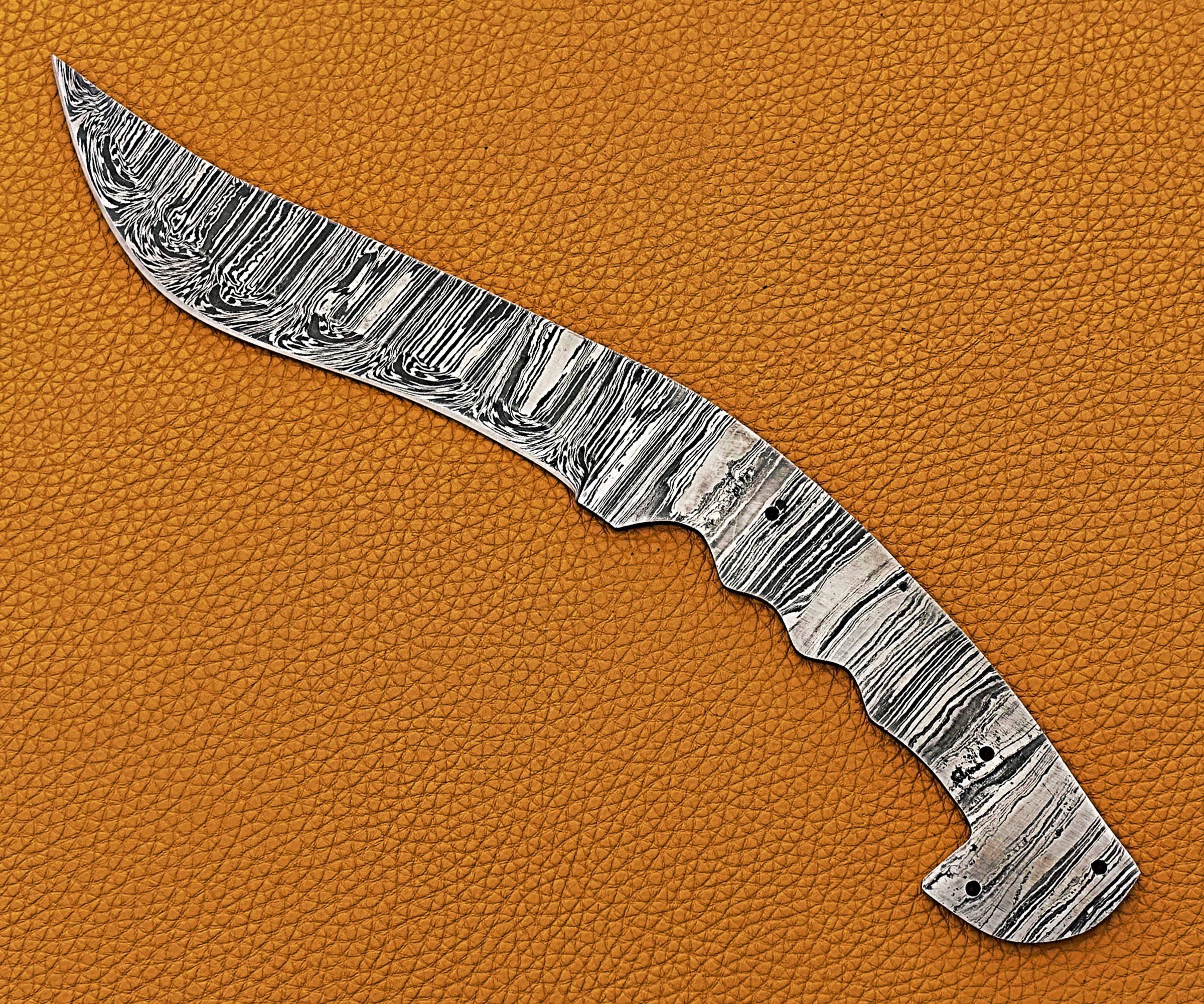 11 inches Long Dao Blade Hunting Knife, Hand Forged Ladder Pattern Damascus Steel Blade, 5" Finger Serration Scale Space with 4 Pin Hole, 6" Trailing Point Dao Blade with 5.5" Cutting Edge