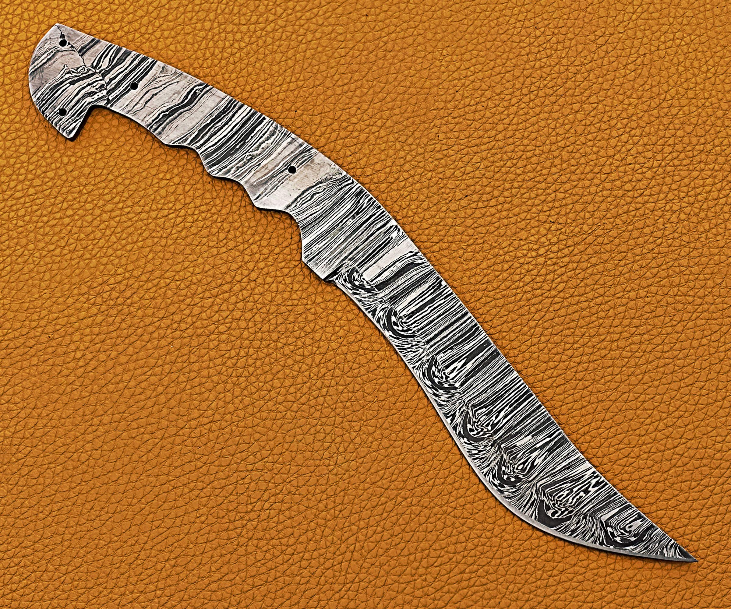 11 inches Long Dao Blade Hunting Knife, Hand Forged Ladder Pattern Damascus Steel Blade, 5" Finger Serration Scale Space with 4 Pin Hole, 6" Trailing Point Dao Blade with 5.5" Cutting Edge