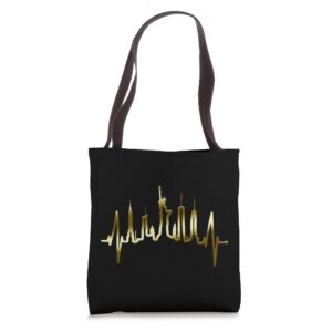 new york skyline heartbeat love statue of liberty new york tote bag