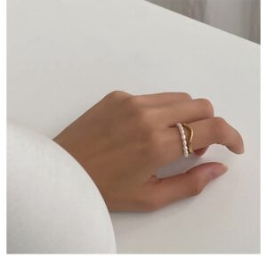 InzheG Dainty Pearl Rings for Women Freshwater Adjustable Stretch Stackable Trendy Pearl Ring Fashion Statement Holiday Gift for Teen Girls