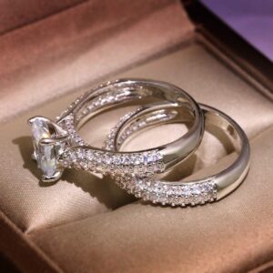 Bicheng 2-piece Zircon Super Bright Ring 925 Sterling Silver Crystal CZ Wedding Ring Engagement Ring Bridal Set Jewelry Gift (10)