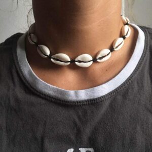 Chennie Boho Cowrie Shell Choker Necklaces Black Puka Nature Cowrie Seashell Necklace Ankle Bracelets Adjustable Jewelry Beach Foot Chain for Women (B Black)